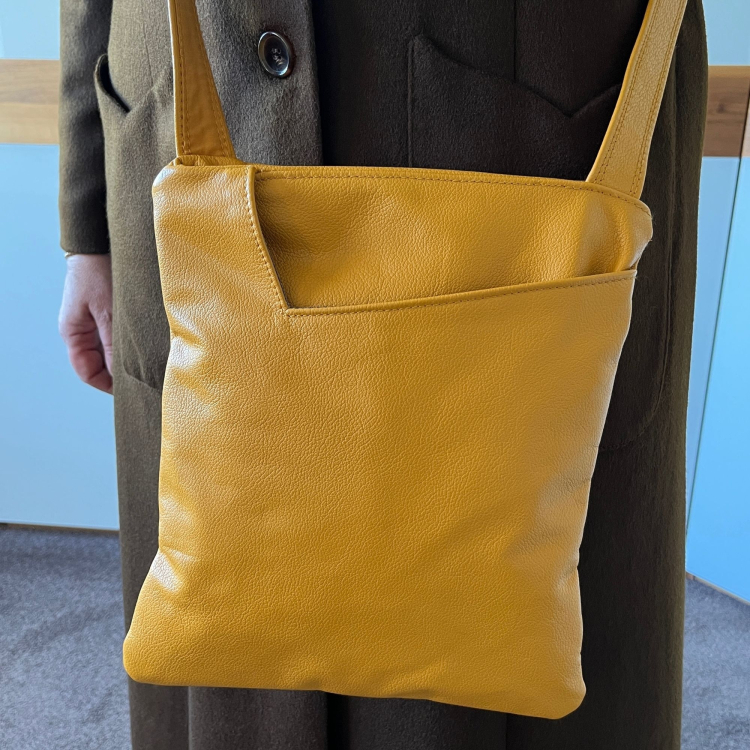 E-Book DIY Hunger Umhängetasche Triangle | Stoffe Hemmers