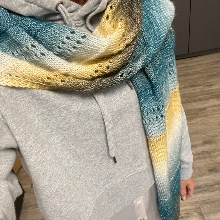 Freebook brei-instructie BellaLana Regenbogen 3Eckschal, Duits ...